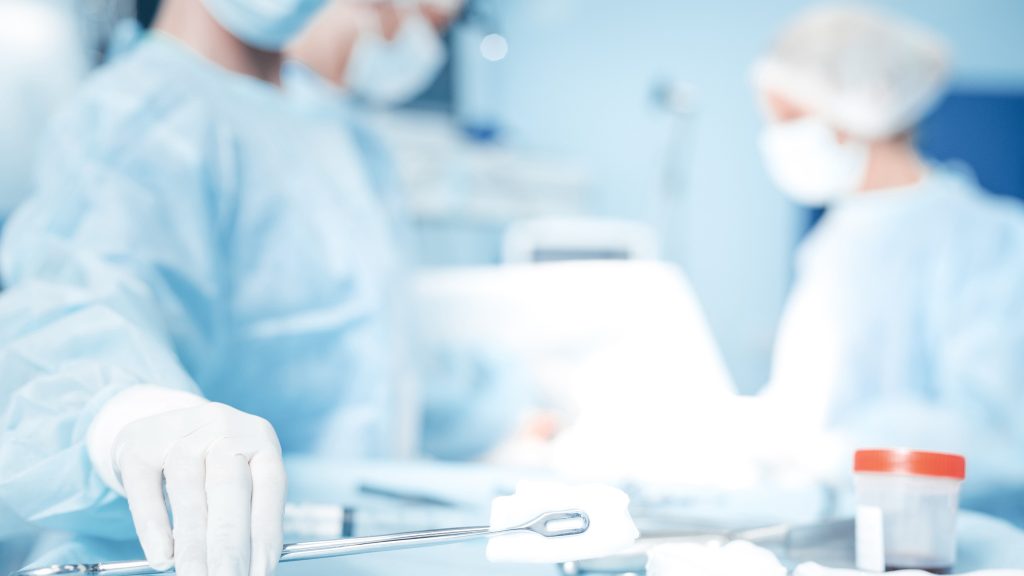 笑顔の下から溢れる感情！ 涙はどうして流れるの？ - Lab BRAINS